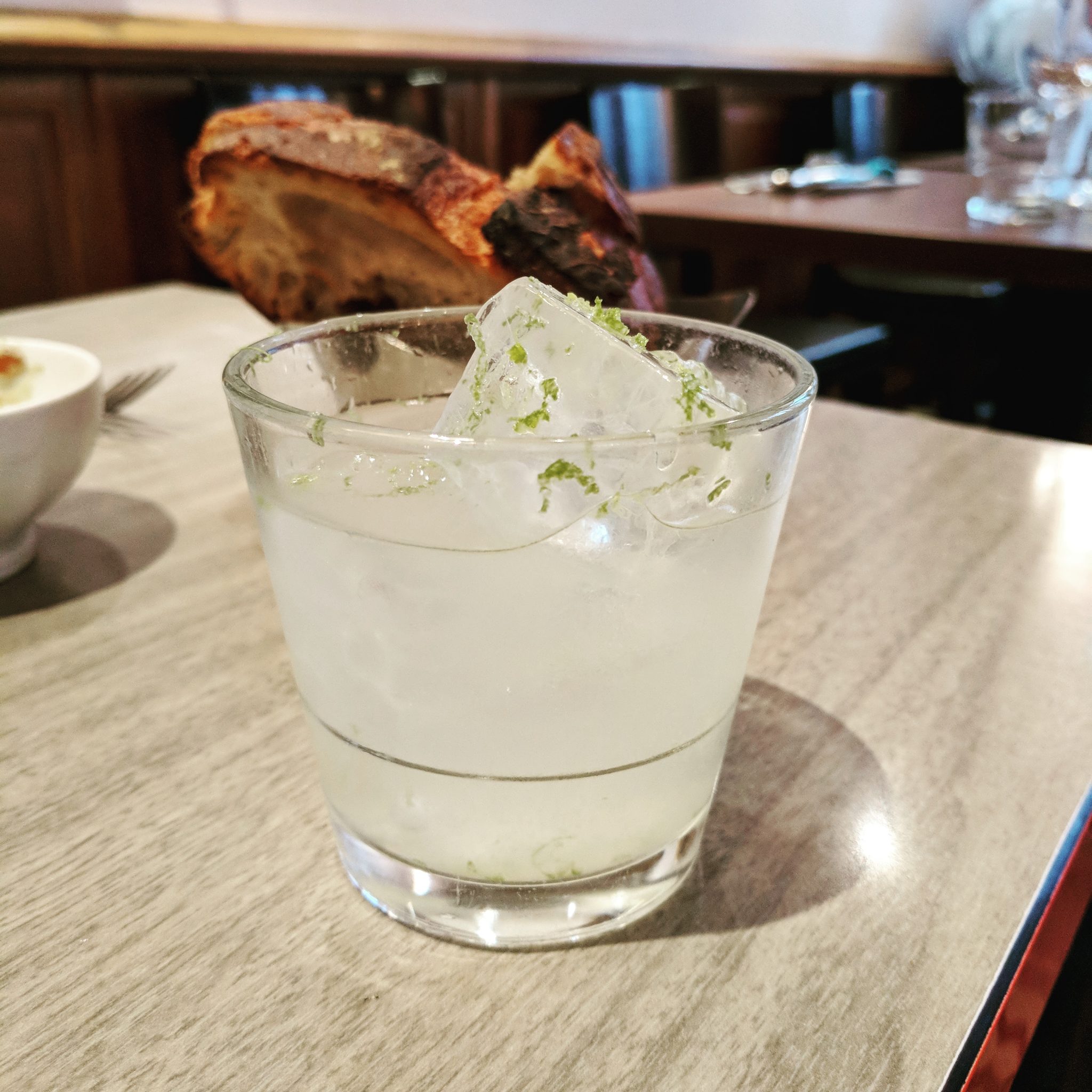 Sake in Paris 1: Le Samurai and Les Enfants Rouges - 杉玉 Sugidama: Sake blog